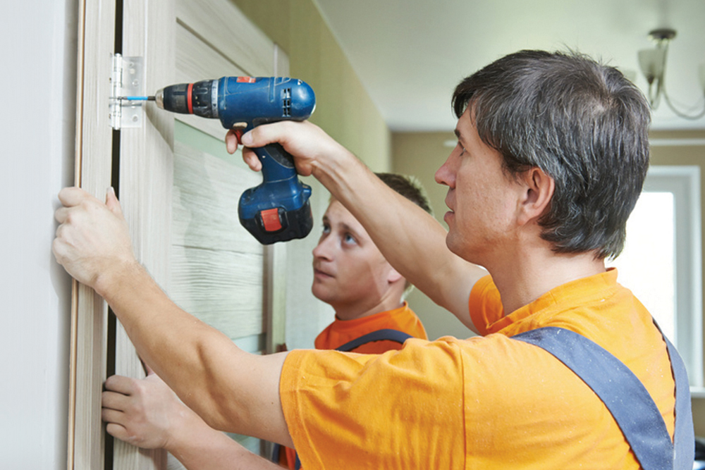 Installation des menuiseries par nos artisans | Sur-Mesure Menuiserie